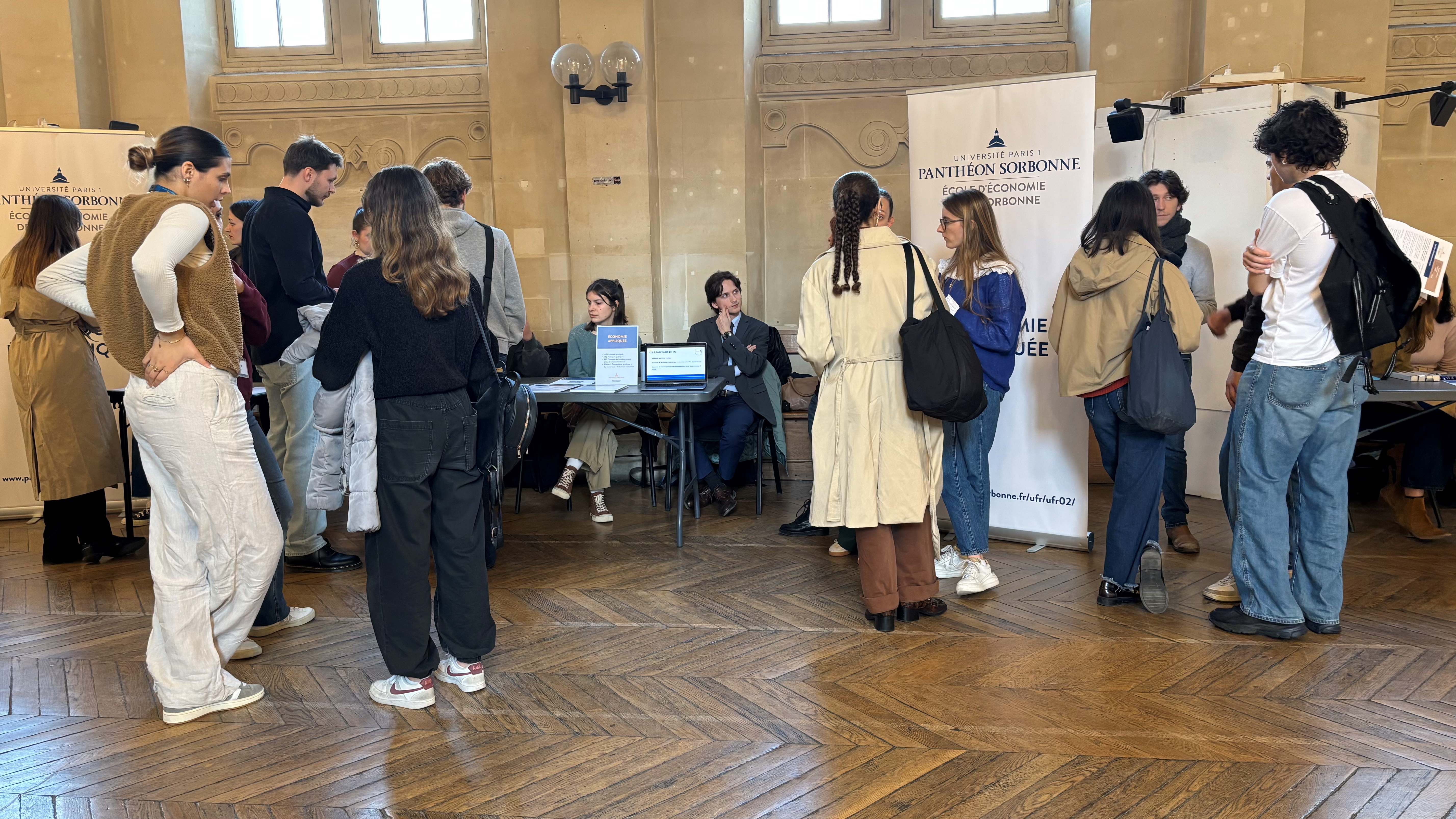 Retour en photos de la Journée Portes Ouvertes des Masters 2025 ...